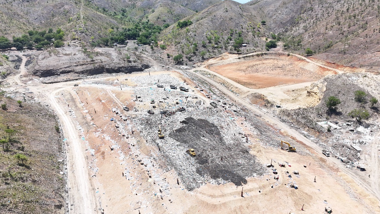 Sogeri Primary School Students visit the Baruni Landfill site ｜ Where We Work - JICA