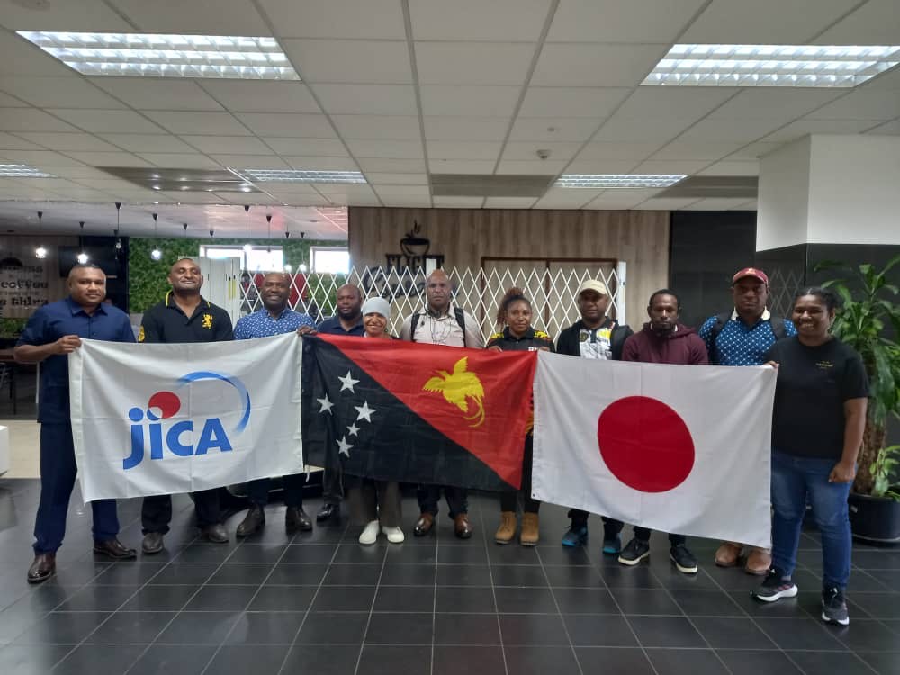 日本留学に向けて、JDS留学生11名が出発しました！ ｜ 海外での取り組み - JICA